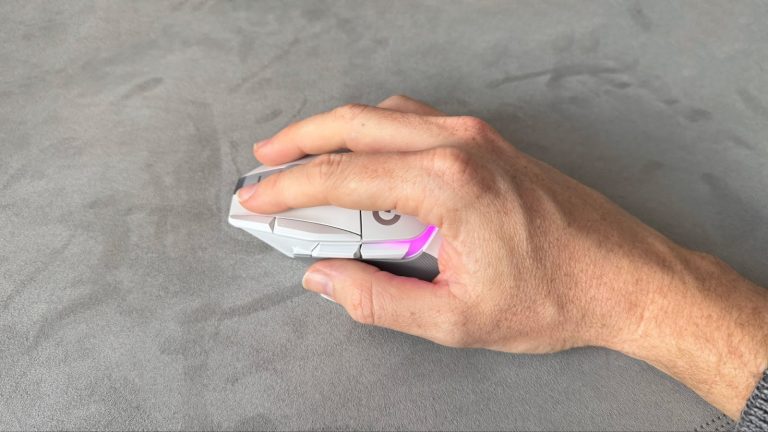 What is a Gaming Mouse? Difference From Regular Mice & More